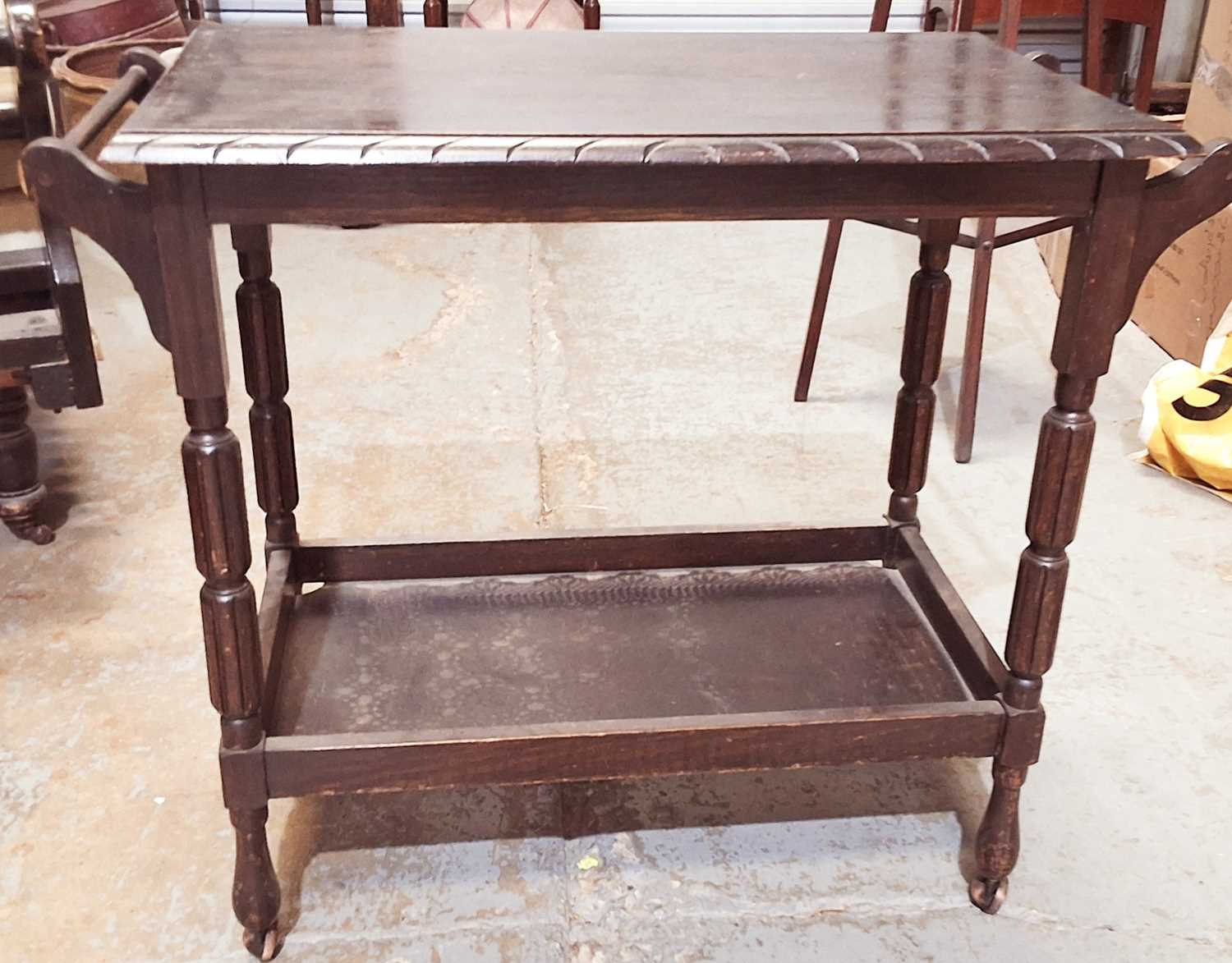 Lot 170 - TRAY MOBILE